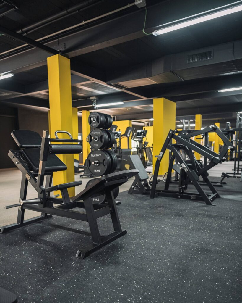 What is a Cable Machine: Definition, Usage and Workouts | Best Used Gym ...