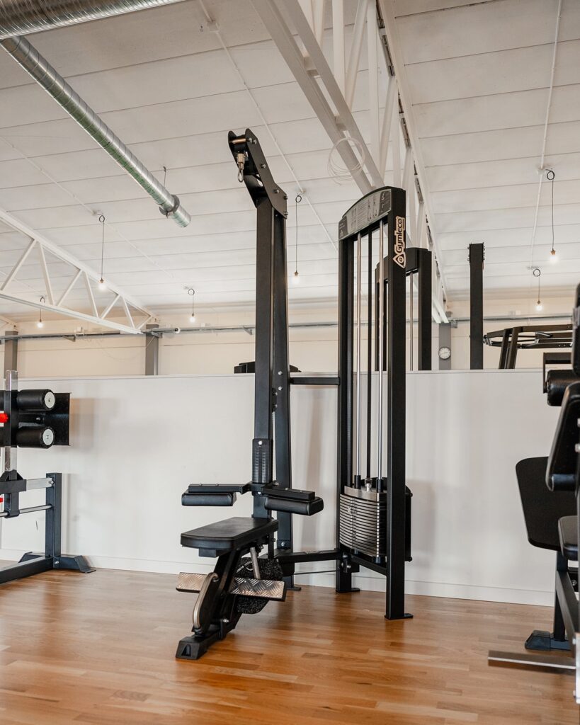 Gymleco 214 Lateral Pulldown/Seated Row | Best Used Gym Equipment