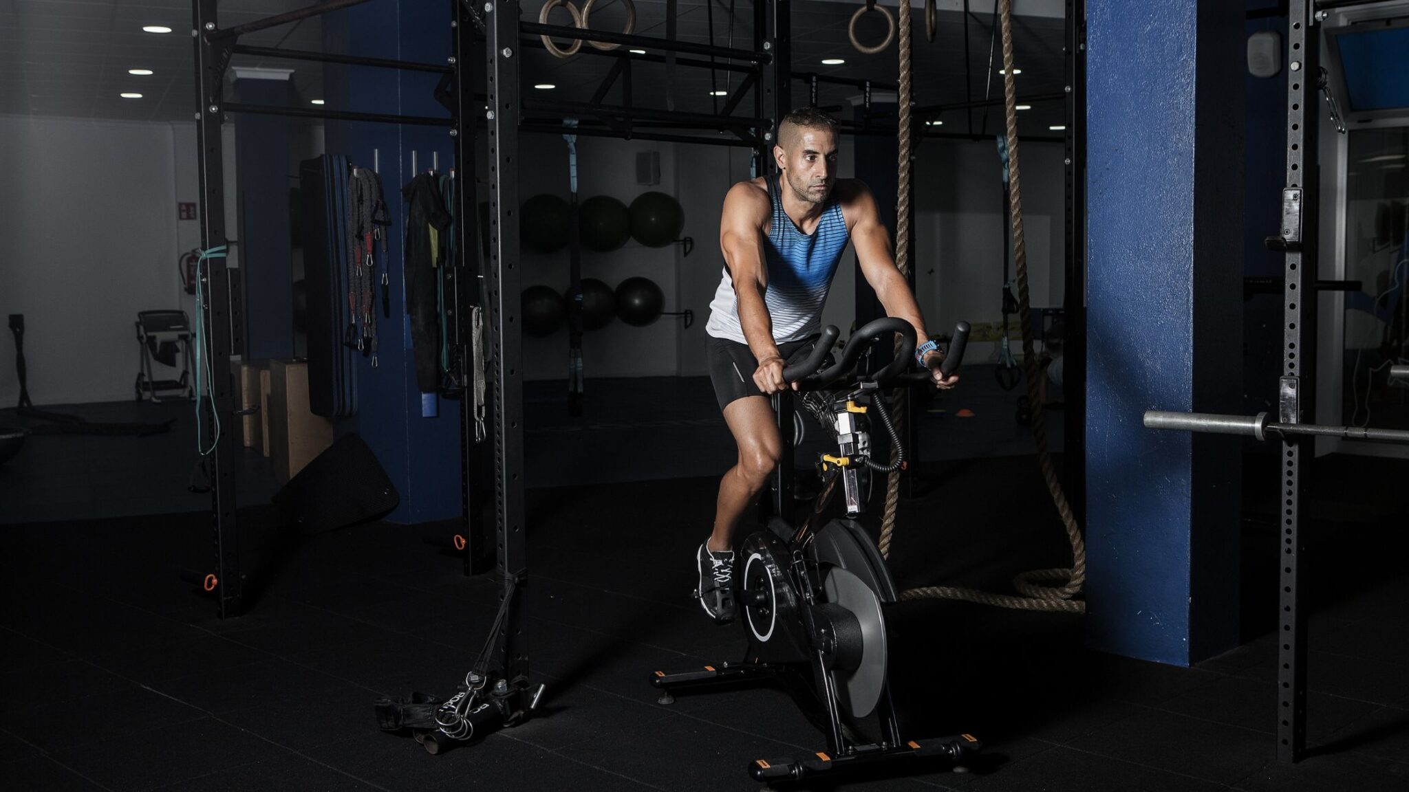 What is a Stationary Bike: Definition, Types & Benefits | Best Used Gym Equipment